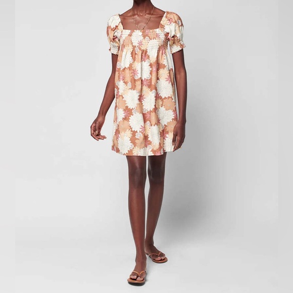 Faherty | Dresses | Faherty Floral Puff Sleeve Smocked Mini Dress ...